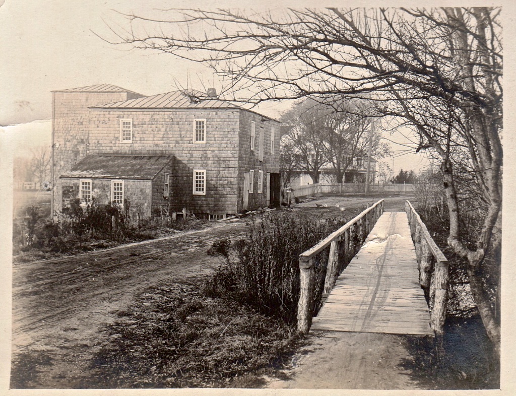 Water Mill Museum: A History, 1644 — 2009 – Art & Architecture Quarterly